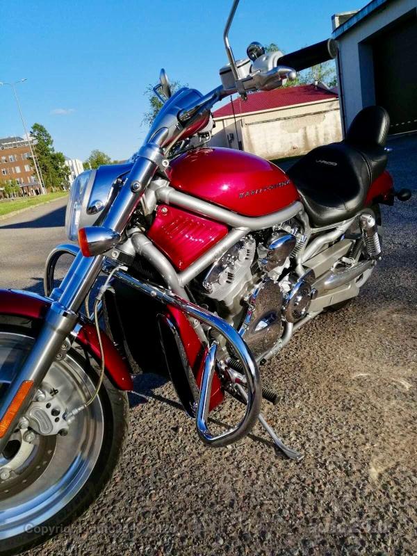Красный Харли-Девидсон V-Rod 2004 в Таллин, объемом двигателя 1.20 л и пробегом 7 тыс. км за 8300 €, фото 9 на AUTOMOTO.COM.LV
