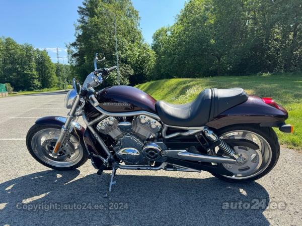 Sarkans Harley-Davidson V-Rod 2007 Tallina, ar dzinēja tilpumu 1.13 L un nobraukumu 12 tūkst. km par 9500 €, foto 6 vietnē AUTOMOTO.COM.LV