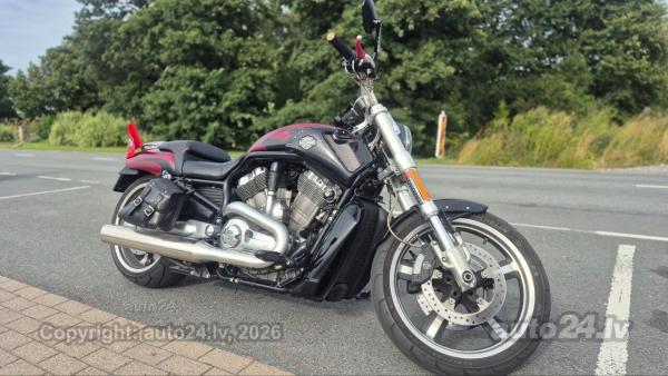 Красный Харли-Девидсон V-Rod 2016 в Таллин, объемом двигателя 1.25 л и пробегом 62 тыс. км за 13000 €, фото 2 на AUTOMOTO.COM.LV