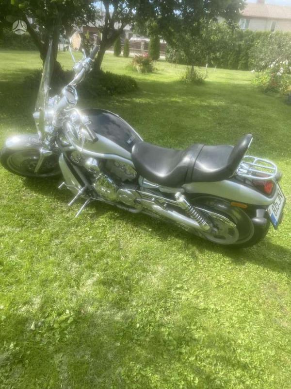 Grey Harley-Davidson VRSCA 2003 in Kretinga, with an engine capacity of 1.30 L and mileage of 30 thousand km for 5400 €, photo 3 on AUTOMOTO.COM.LV