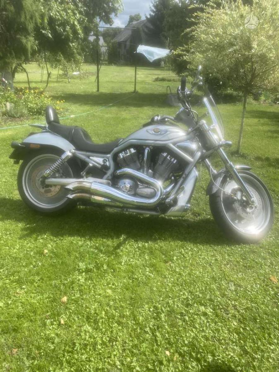 Grey Harley-Davidson VRSCA 2003 in Kretinga, with an engine capacity of 1.30 L and mileage of 30 thousand km for 5400 €, photo 4 on AUTOMOTO.COM.LV