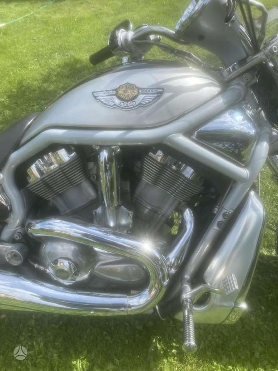 Grey Harley-Davidson VRSCA 2003 in Kretinga, with an engine capacity of 1.30 L and mileage of 30 thousand km for 5400 €, photo 6 on AUTOMOTO.COM.LV