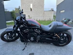 Black Harley-Davidson VRSCDX 2017 in Kaunas, with an engine capacity of 1.25 L and mileage of 8 thousand km for 23999 €, photo  on AUTOMOTO.COM.LV