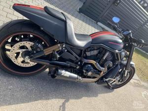 Melns Harley-Davidson VRSCDX 2017 Kauņa, ar dzinēja tilpumu 1.25 L un nobraukumu 8 tūkst. km par 20999 €, foto 9 vietnē AUTOMOTO.COM.LV