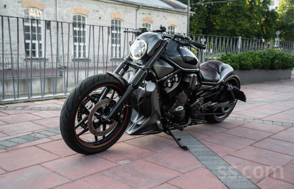Harley-Davidson VRSCDX 2007 Tallina, ar dzinēja tilpumu 1.13 L un nobraukumu 0 tūkst. km par 22900 €, foto 2 vietnē AUTOMOTO.COM.LV
