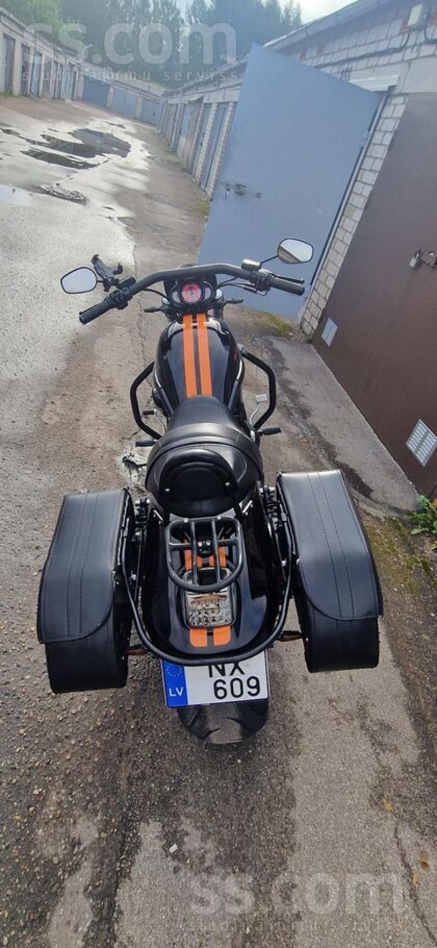 Harley-Davidson VRSCDX 2007 in Riga, with an engine capacity of 1.13 L and mileage of 0 thousand km for 14000 €, photo 4 on AUTOMOTO.COM.LV