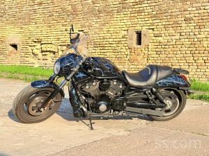 Harley-Davidson VRSCDX 2011 in Riga, with an engine capacity of 1.25 L and mileage of 0 thousand km for 12300 €, photo 4 on AUTOMOTO.COM.LV
