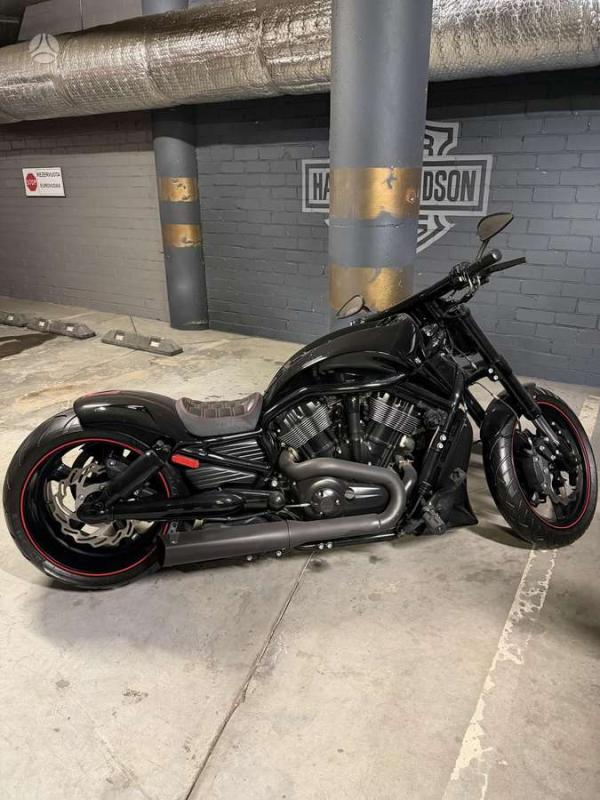 Harley-Davidson VRSCDX 2015 Viļņa, ar dzinēja tilpumu 0.00 L un nobraukumu 23 tūkst. km par 29000 €, foto 1 vietnē AUTOMOTO.COM.LV