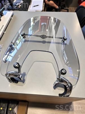 Harley-Davidson VRSCDX 2016 in Riga, with an engine capacity of 1.25 L and mileage of 0 thousand km for 15400 €, photo 5 on AUTOMOTO.COM.LV