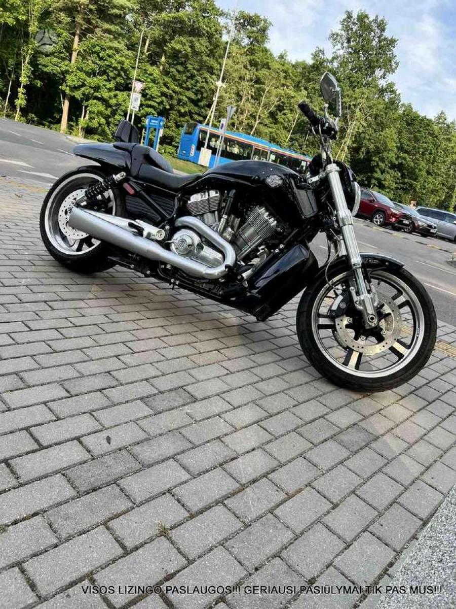 Black Harley-Davidson VRSCF 2013 in Kretinga, with an engine capacity of 1.25 L and mileage of 9 thousand km for 9999 €, photo 1 on AUTOMOTO.COM.LV