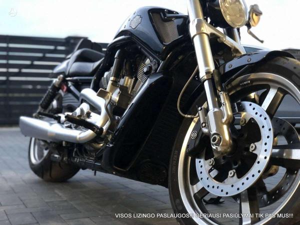 Black Harley-Davidson VRSCF 2013 in Kretinga, with an engine capacity of 1.25 L and mileage of 9 thousand km for 9999 €, photo 2 on AUTOMOTO.COM.LV
