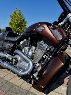 Brown Harley-Davidson VRSCF 2016 in Silute, with an engine capacity of 1.25 L and mileage of 28 thousand km for 13500 €, photo 12 on AUTOMOTO.COM.LV