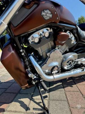 Brown Harley-Davidson VRSCF 2016 in Silute, with an engine capacity of 1.25 L and mileage of 28 thousand km for 13500 €, photo 15 on AUTOMOTO.COM.LV