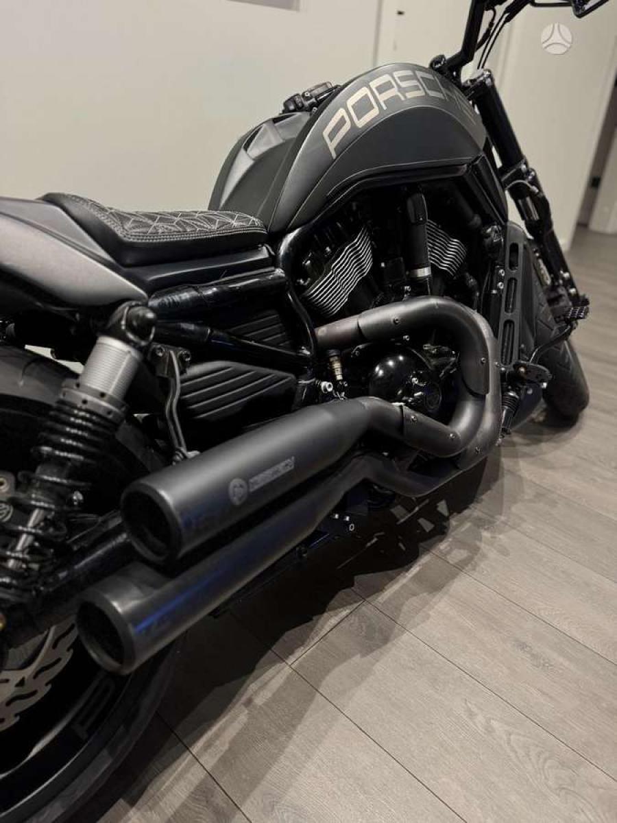 Pelēks Harley-Davidson VRSCF 2014 Viļņa, ar dzinēja tilpumu 1.25 L un nobraukumu 35 tūkst. km par 17900 €, foto 13 vietnē AUTOMOTO.COM.LV