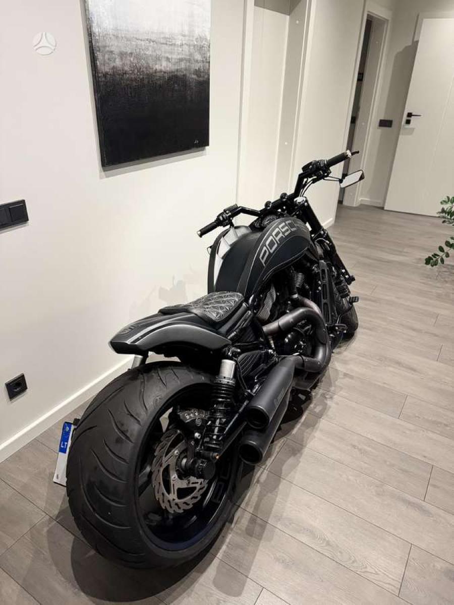 Pelēks Harley-Davidson VRSCF 2014 Viļņa, ar dzinēja tilpumu 1.25 L un nobraukumu 35 tūkst. km par 17900 €, foto 15 vietnē AUTOMOTO.COM.LV