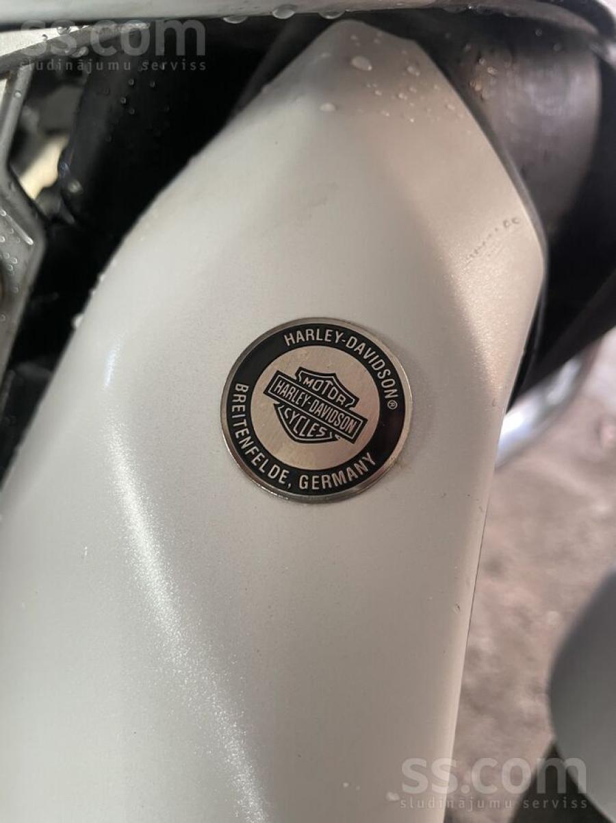 Harley-Davidson VRSCF 2011 Rīga, ar dzinēja tilpumu 1.25 L un nobraukumu 0 tūkst. km par 15200 €, foto 5 vietnē AUTOMOTO.COM.LV