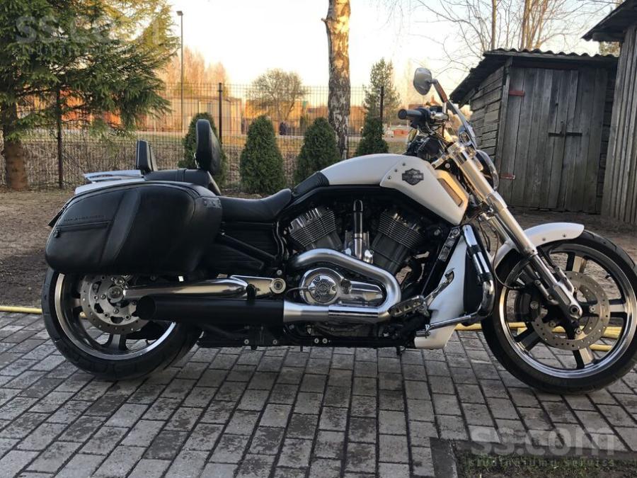 Harley-Davidson VRSCF 2011 Rīga, ar dzinēja tilpumu 1.25 L un nobraukumu 0 tūkst. km par 15200 €, foto 7 vietnē AUTOMOTO.COM.LV