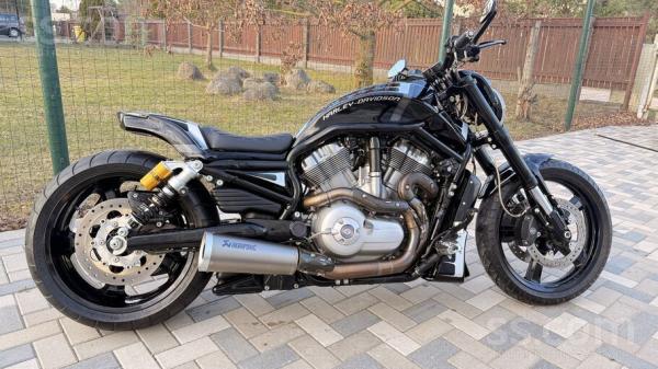 Harley-Davidson VRSCF 2015 in Riga, with an engine capacity of 1.25 L and mileage of 0 thousand km for 20000 €, photo 1 on AUTOMOTO.COM.LV
