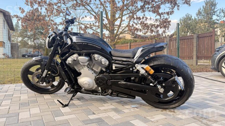 Harley-Davidson VRSCF 2015 Rīga, ar dzinēja tilpumu 1.25 L un nobraukumu 0 tūkst. km par 20000 €, foto 3 vietnē AUTOMOTO.COM.LV