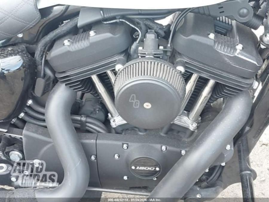 Black Harley-Davidson XL 0 in Klaipeda, with an engine capacity of 0.00 L and mileage of 0 thousand km for 3000 €, photo 9 on AUTOMOTO.COM.LV
