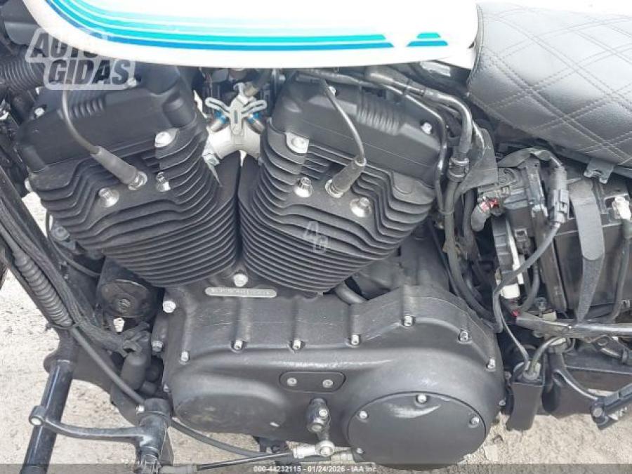 Black Harley-Davidson XL 0 in Klaipeda, with an engine capacity of 0.00 L and mileage of 0 thousand km for 3000 €, photo 10 on AUTOMOTO.COM.LV