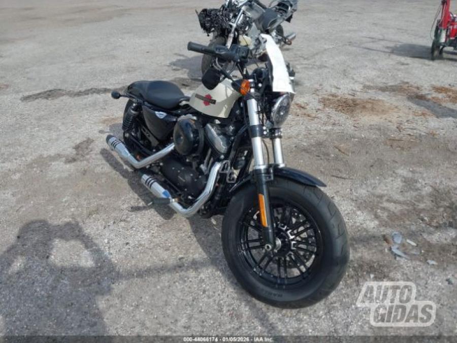 Black Harley-Davidson XL 0 in Klaipeda, with an engine capacity of 0.00 L and mileage of 0 thousand km for 7000 €, photo 1 on AUTOMOTO.COM.LV