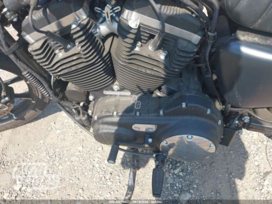 Black Harley-Davidson XL 0 in Klaipeda, with an engine capacity of 0.00 L and mileage of 0 thousand km for 2500 €, photo 10 on AUTOMOTO.COM.LV