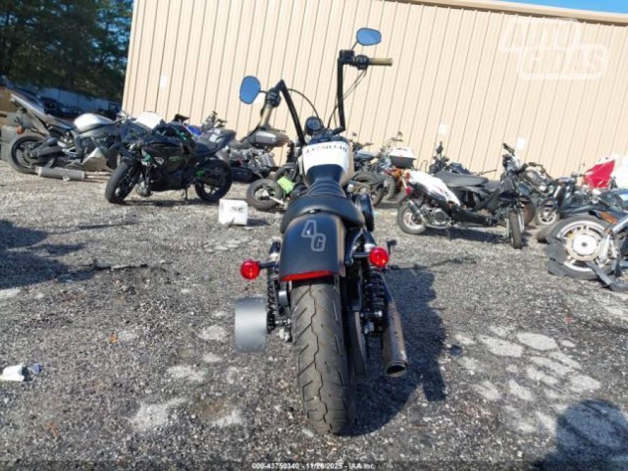 Black Harley-Davidson XL 0 in Klaipeda, with an engine capacity of 0.00 L and mileage of 0 thousand km for 2000 €, photo 7 on AUTOMOTO.COM.LV