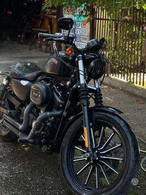 Black Harley-Davidson XL 2012 in Kaunas, with an engine capacity of 0.88 L and mileage of 20 thousand km for 5500 €, photo 1 on AUTOMOTO.COM.LV