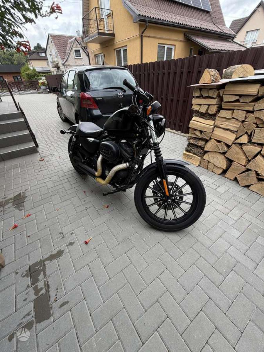 Black Harley-Davidson XL 2012 in Kaunas, with an engine capacity of 0.88 L and mileage of 20 thousand km for 5500 €, photo 7 on AUTOMOTO.COM.LV