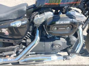 Black Harley-Davidson XL 2015 in Klaipeda, with an engine capacity of 1.20 L and mileage of 0 thousand km for 2800 €, photo 8 on AUTOMOTO.COM.LV