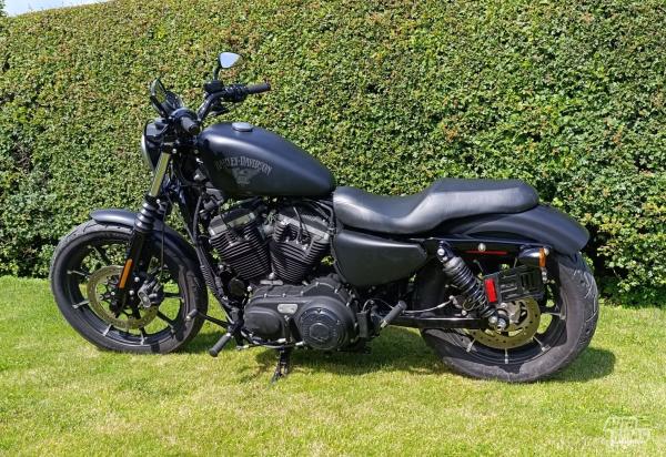 Black Harley-Davidson XL 2016 in Siauliai, with an engine capacity of 0.88 L and mileage of 13 thousand km for 5300 €, photo 5 on AUTOMOTO.COM.LV