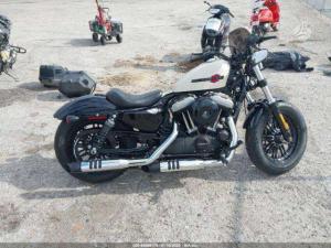 Black Harley-Davidson XL 2022 in Klaipeda, with an engine capacity of 1.20 L and mileage of 6 thousand km for 7000 €, photo 12 on AUTOMOTO.COM.LV