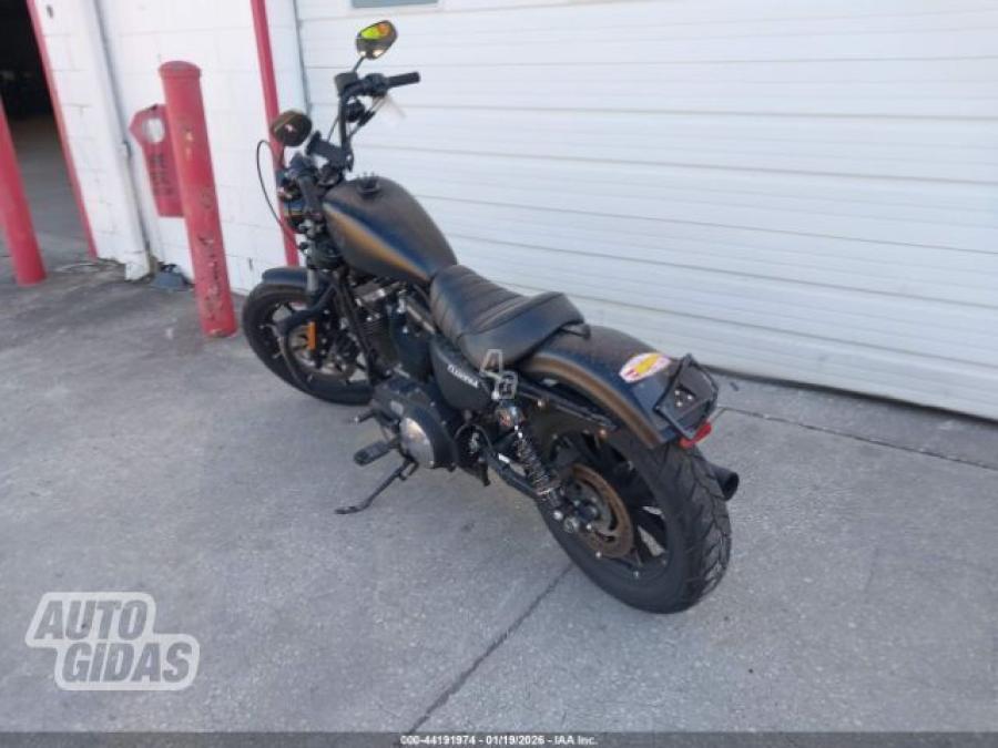 Black Harley-Davidson XL 2022 in Klaipeda, with an engine capacity of 0.88 L and mileage of 5 thousand km for 5000 €, photo 3 on AUTOMOTO.COM.LV
