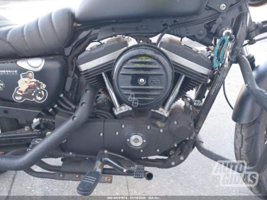 Black Harley-Davidson XL 2022 in Klaipeda, with an engine capacity of 0.88 L and mileage of 5 thousand km for 5000 €, photo 8 on AUTOMOTO.COM.LV