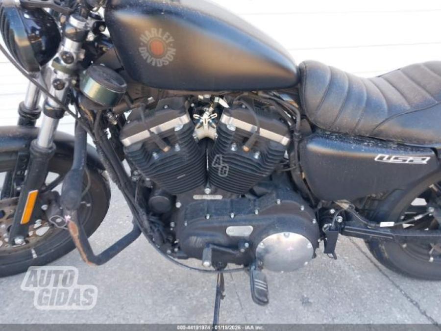 Black Harley-Davidson XL 2022 in Klaipeda, with an engine capacity of 0.88 L and mileage of 5 thousand km for 5000 €, photo 9 on AUTOMOTO.COM.LV
