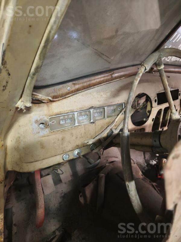 Red HAZ 20 1956 in Riga, with an engine capacity of 2.50 L and mileage of 324 thousand km for 500 €, photo 9 on AUTOMOTO.COM.LV