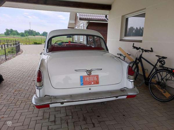 White HAZ 21 Volga 1961 in Vilnius, with an engine capacity of 2.45 L and mileage of 36 thousand km for 8000 €, photo 4 on AUTOMOTO.COM.LV