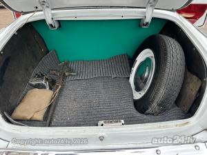 Белый ГАЗ 21 Волга 1965 в Таллин, объемом двигателя 2.40 л и пробегом 65 тыс. км за 6500 €, фото 9 на AUTOMOTO.COM.LV