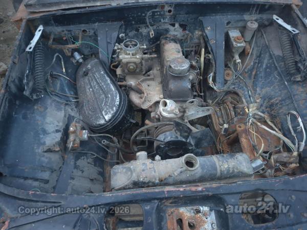 Черный ГАЗ 24 1980 в Пярну, объемом двигателя 2.40 л и пробегом 0 тыс. км за 450 €, фото 4 на AUTOMOTO.COM.LV