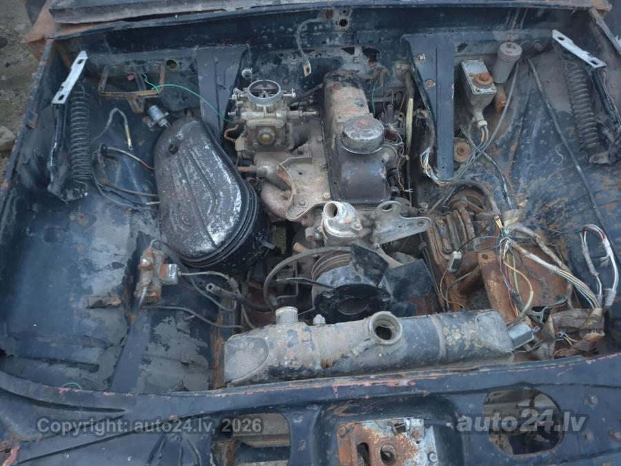 Черный ГАЗ 24 1980 в Пярну, объемом двигателя 2.40 л и пробегом 0 тыс. км за 450 €, фото 4 на AUTOMOTO.COM.LV