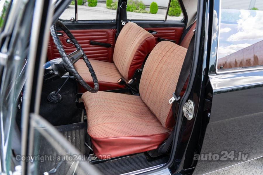 Melns HAZ 24 1984 Tallina, ar dzinēja tilpumu 2.40 L un nobraukumu 0 tūkst. km par 19900 €, foto 13 vietnē AUTOMOTO.COM.LV