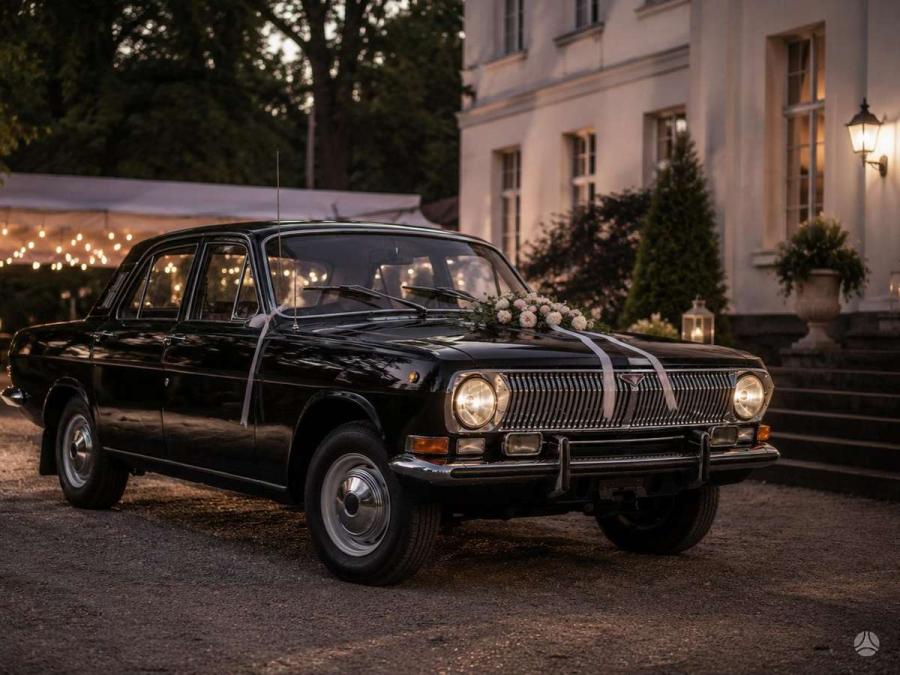 Black HAZ 24 1984 in Tallinn, with an engine capacity of 2.45 L and mileage of 27 thousand km for 19900 €, photo 28 on AUTOMOTO.COM.LV