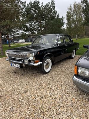 Melns HAZ 24 1985 Rīga, ar dzinēja tilpumu 2.40 L un nobraukumu 39 tūkst. km par 4990 €, foto  vietnē AUTOMOTO.COM.LV