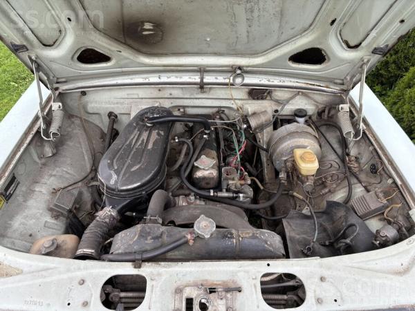 Blue HAZ 24 1989 in Balvi, with an engine capacity of 2.40 L and mileage of 98 thousand km for 1650 €, photo 5 on AUTOMOTO.COM.LV