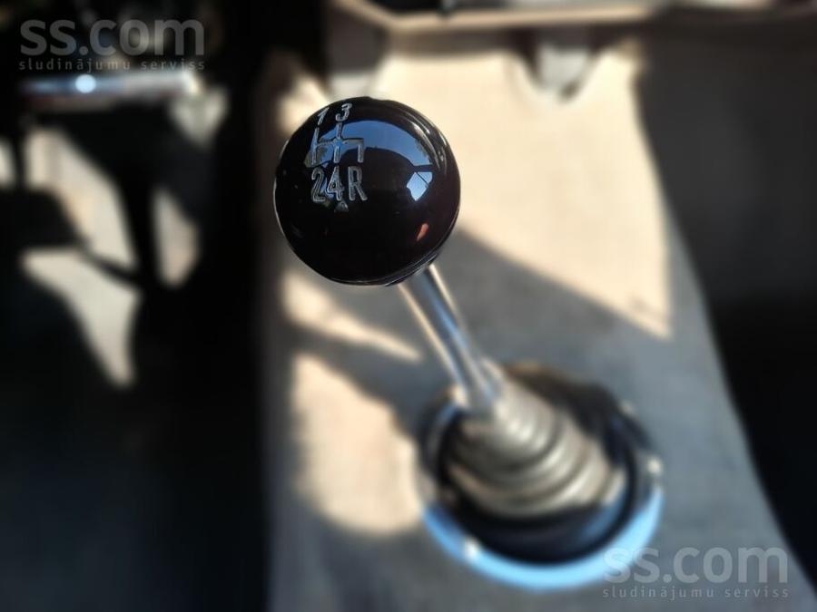Pelēks HAZ 24 1984 Rīga, ar dzinēja tilpumu 2.40 L un nobraukumu 62 tūkst. km par 17200 €, foto 18 vietnē AUTOMOTO.COM.LV