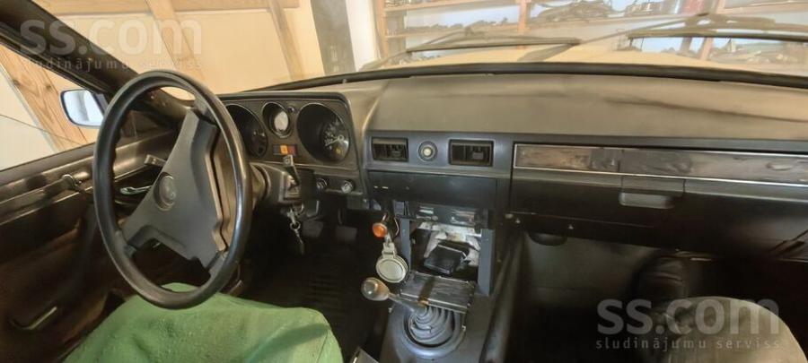Grey HAZ 24 1990 in Riga, with an engine capacity of 2.40 L and mileage of 53 thousand km for 3500 €, photo 7 on AUTOMOTO.COM.LV