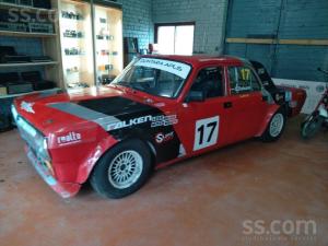 Sarkans HAZ 24 1989 Rīga, ar dzinēja tilpumu 2.40 L un nobraukumu 100 tūkst. km par 8000 €, foto 3 vietnē AUTOMOTO.COM.LV