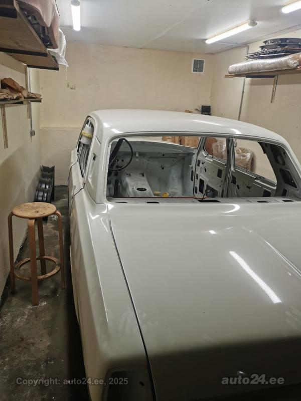 HAZ 24 1971 Tallina, ar dzinēja tilpumu 2.40 L un nobraukumu 100 tūkst. km par 5500 €, foto 11 vietnē AUTOMOTO.COM.LV