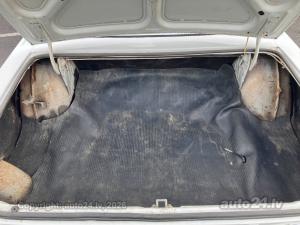 Balts HAZ 24 1982 Tallina, ar dzinēja tilpumu 2.40 L un nobraukumu 55 tūkst. km par 6750 €, foto 8 vietnē AUTOMOTO.COM.LV